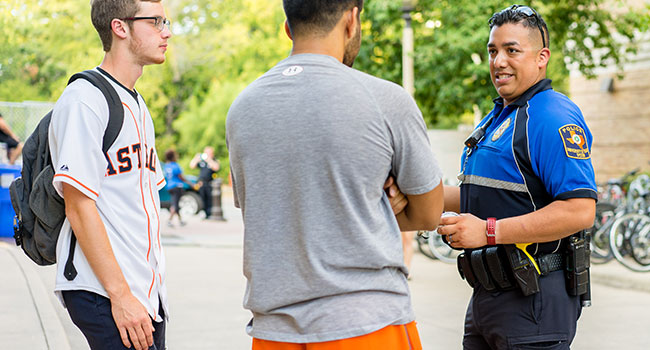 UT Austin Police Department Launches Mental Health Crisis Response Team ...